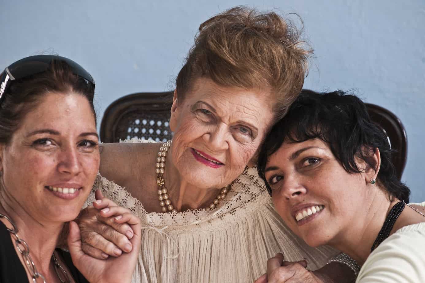 Carilda Oliver Labra, la más sensual de las poetas cubanas - TodoCuba