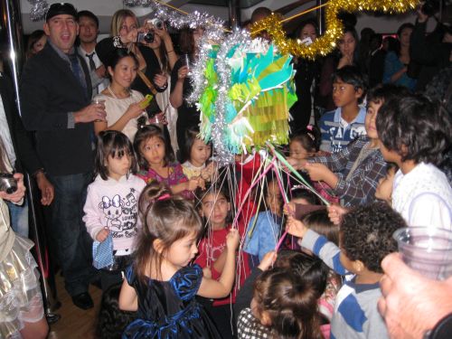 Algunos datos que quizás no conocías sobre las piñatas cubanas - Todo Cuba