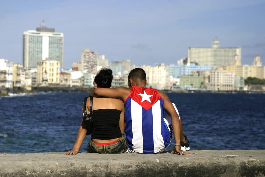 7 tipos de parejas de "enamorados" que puedes encontrar en Cuba - Todo Cuba