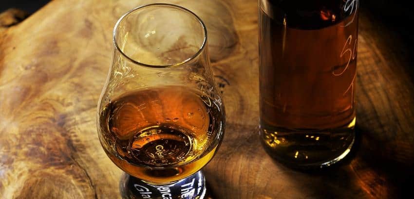 Aguardiente, cuando Cuba embotello el fuego y lo convirtió en bebida ...